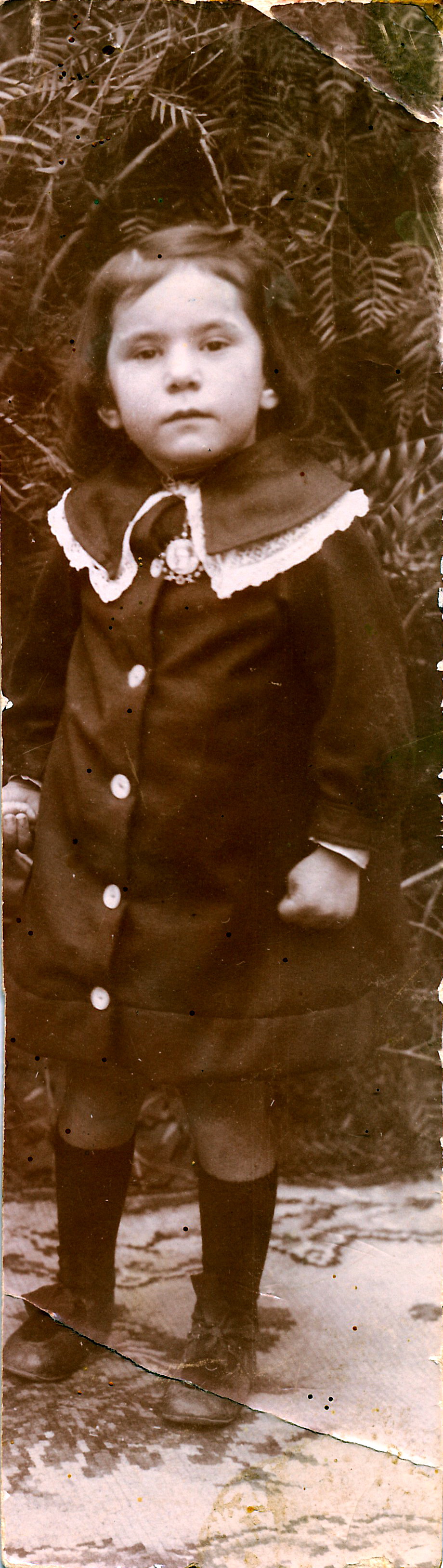 - Ena Ruby Murphy aged about 4